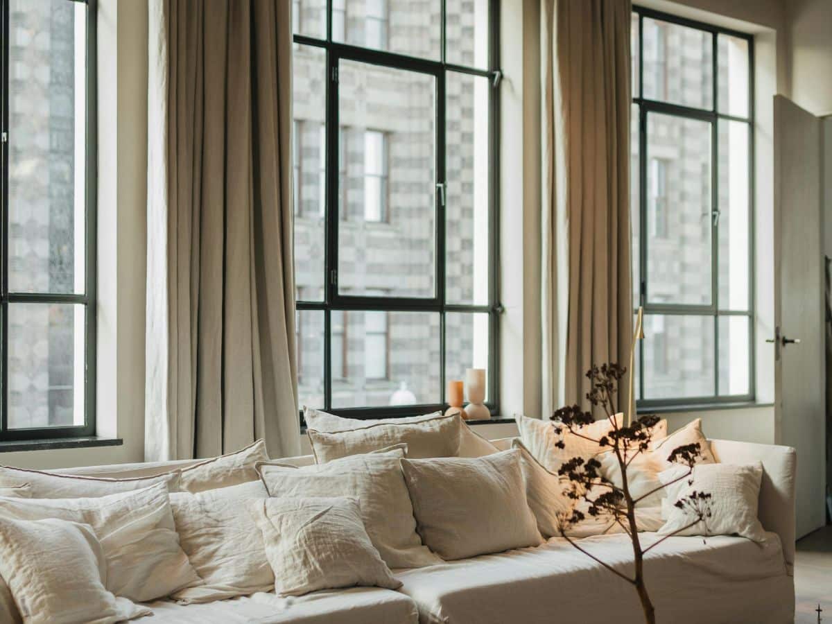 Top Signs Your Windows Needs Professional Cleaning